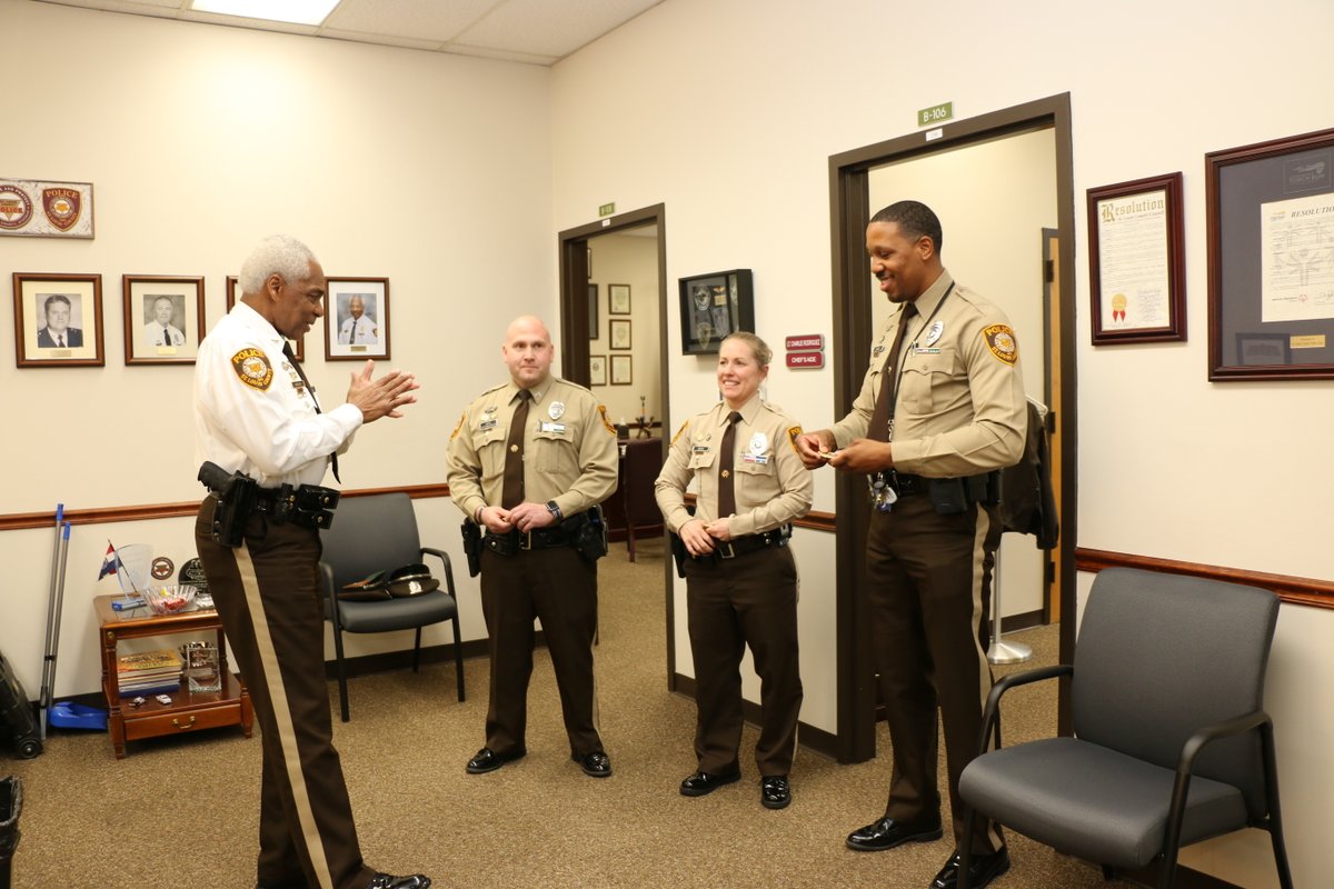 St. Louis County PD on Twitter: "Let's say congratulations to our newest sergeants! Sergeants ...