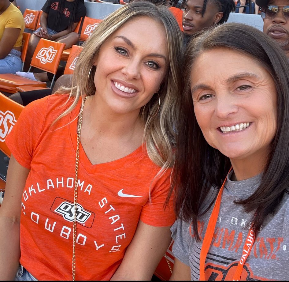 Shelly Hoyt's Instagram, Twitter & Facebook on IDCrawl