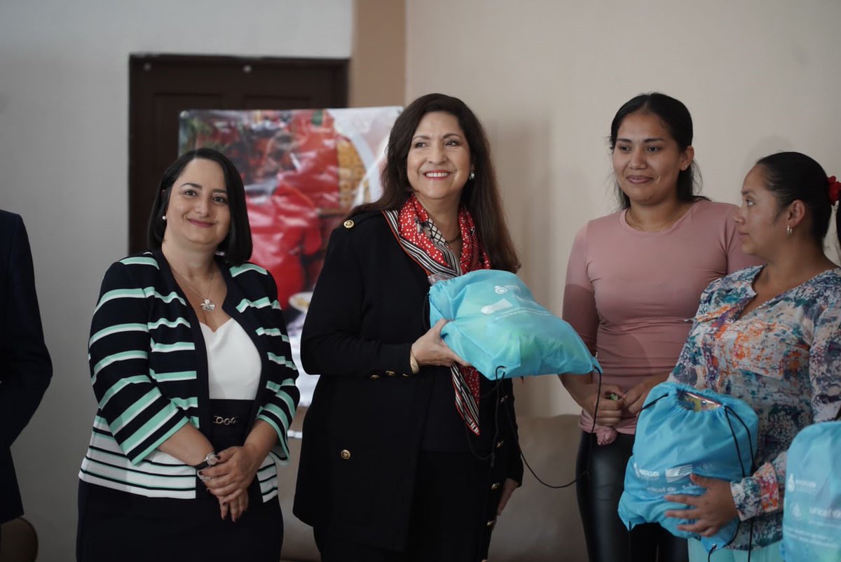 UNICEF Costa Rica on Twitter: "1800 familias costarricenses y migrantes ...