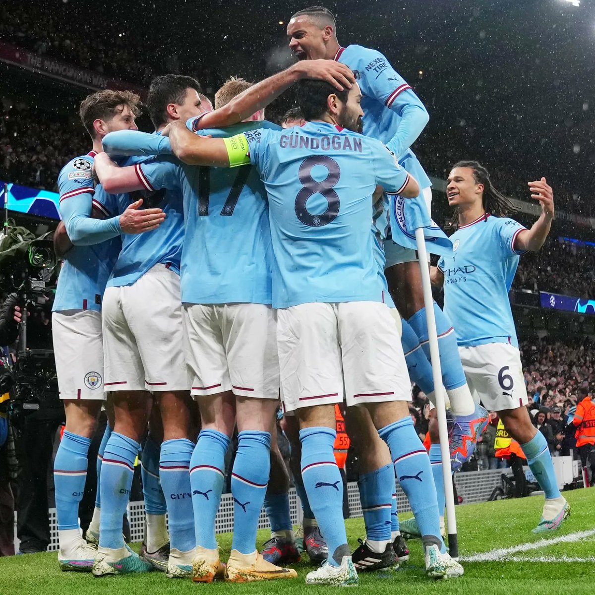 Manchester City on Twitter: "RT @IlkayGuendogan: Fantastic game - superb result 🎱🔥 Proud of the ...