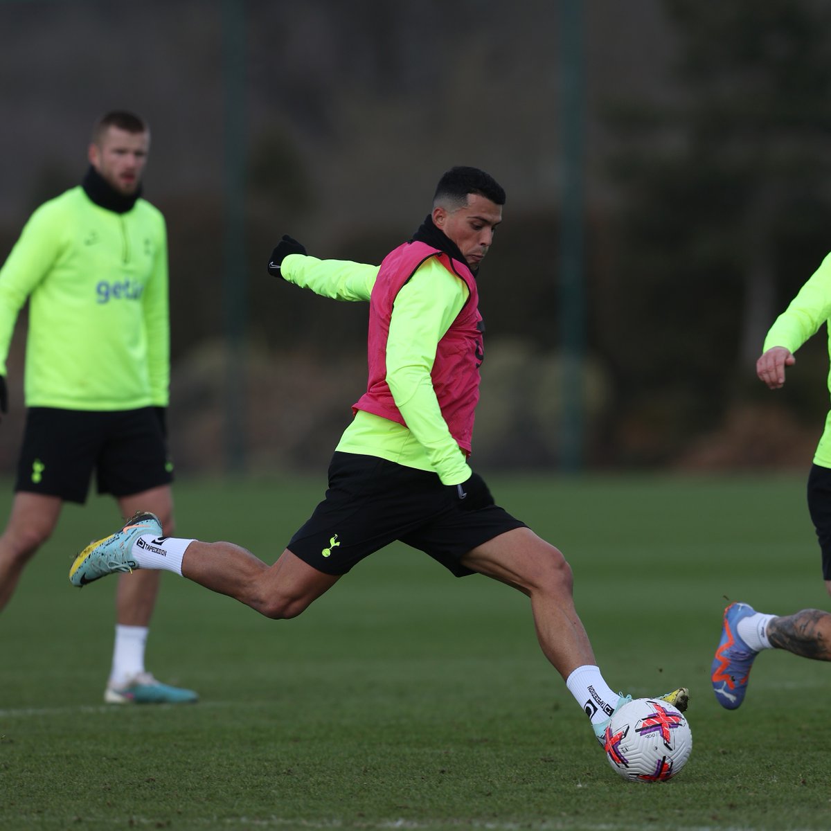 훈련은 실전처럼 🔥 #페드로포로 #포로 #토트넘 #THFC #COYS #페드로포로 #포로 #토트넘 #thfc #coys ...