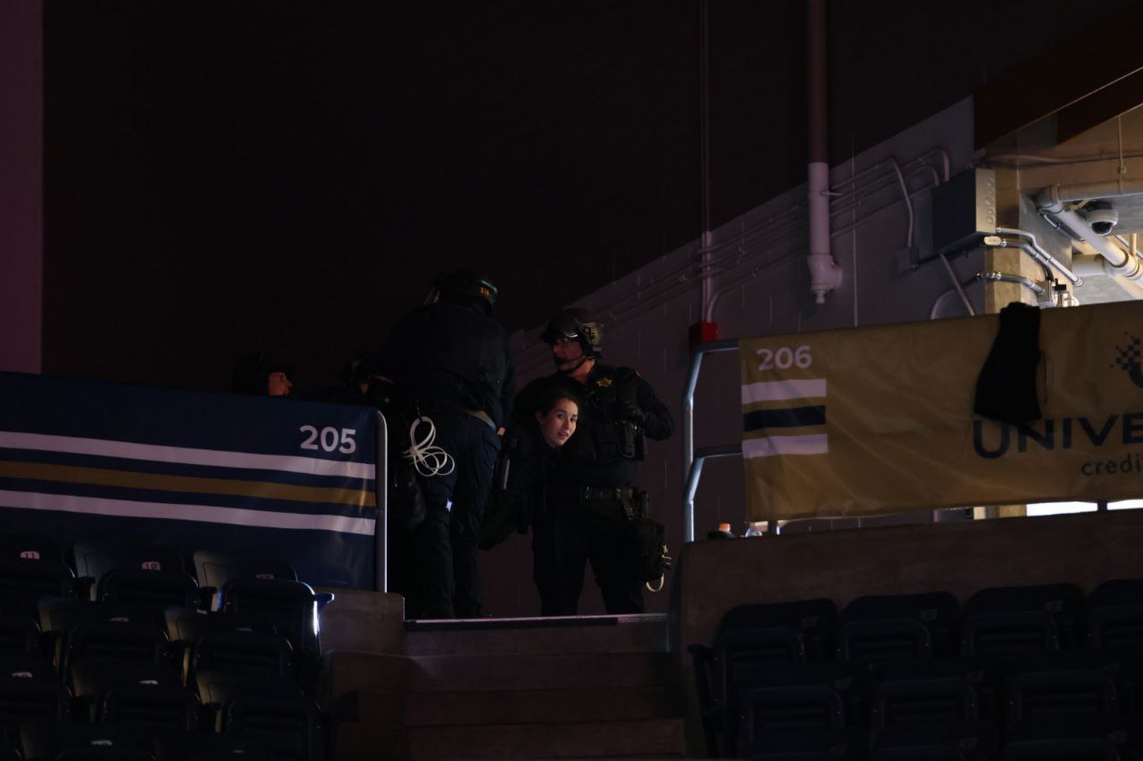 Turning Point USA on Twitter: "HAPPENING NOW AT UC DAVIS: Police carry Antifa members out of the ...