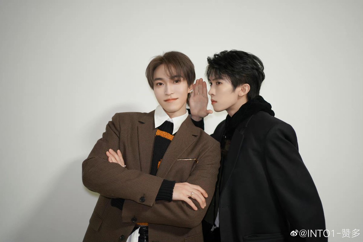 林墨 หลินโม่ LinMo Thailand on Twitter: "Linmo on INTO1’s members weibo post #หลินโม่ #林墨 #LinMo # ...