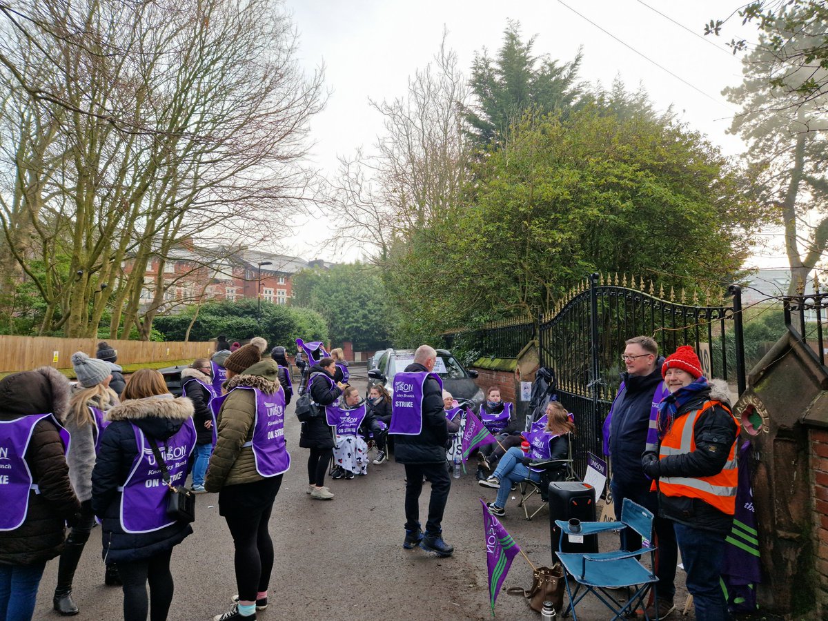 Tuc North West On Twitter In Knowsley Nursery Workers Are Taking