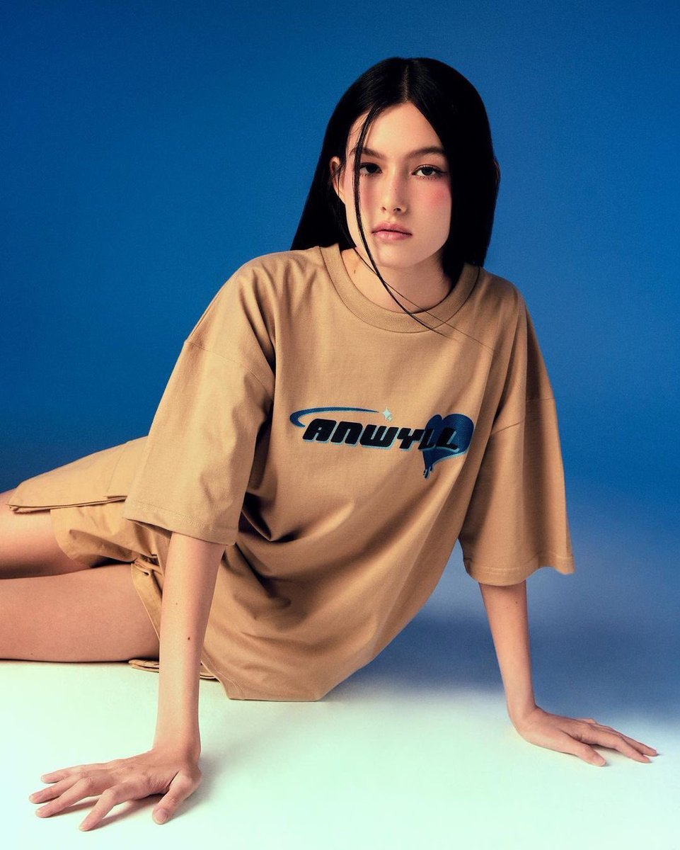 YiN ANAN OFFICIAL TH on Twitter: "So futuristic, ANWYLL heart logo oversized T-shirt. Price: 890 ...