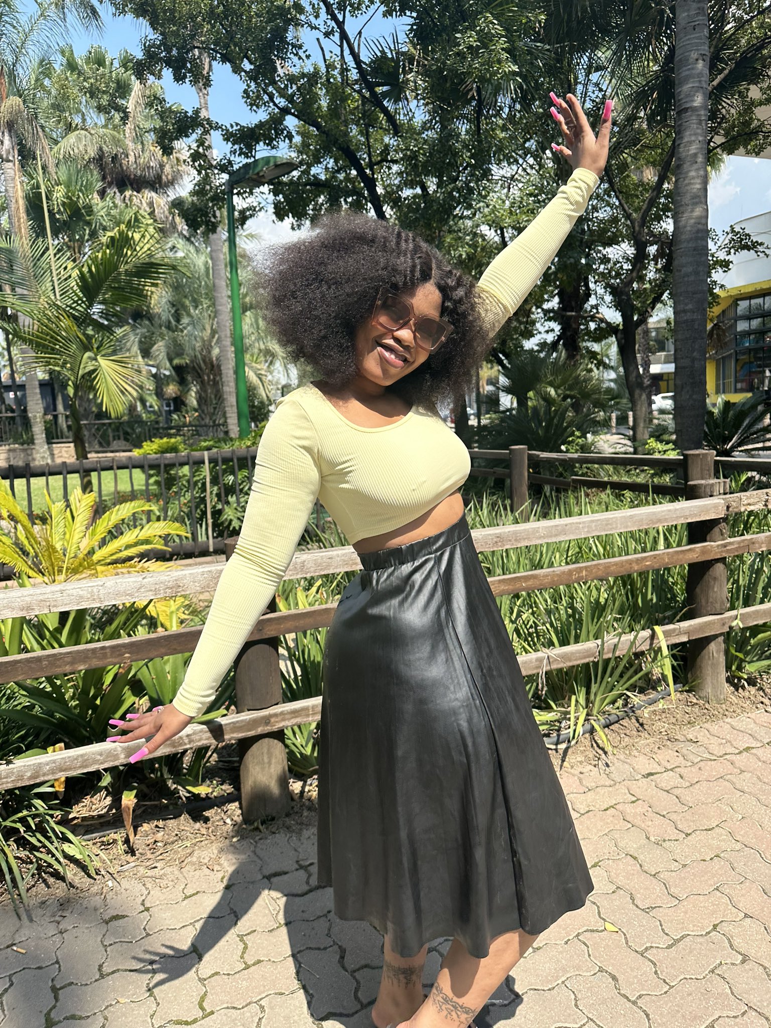 TW Pornstars - 2 pic. XOLI MFEKA🍑😈. Twitter. Black and Yellow 💯. 1:13 ...