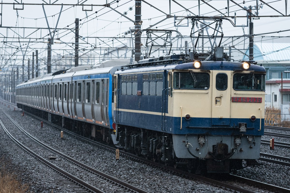 𝕁𝕠𝟙𝟜 on Twitter: "EF65 2139 おもったより無かった 新鶴見の面縦もそろそろ撮れるかな"