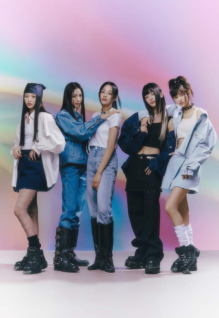 뉴진스 oioi 23SS 데님 컬렉션 화보 작은악마 @ljk0728