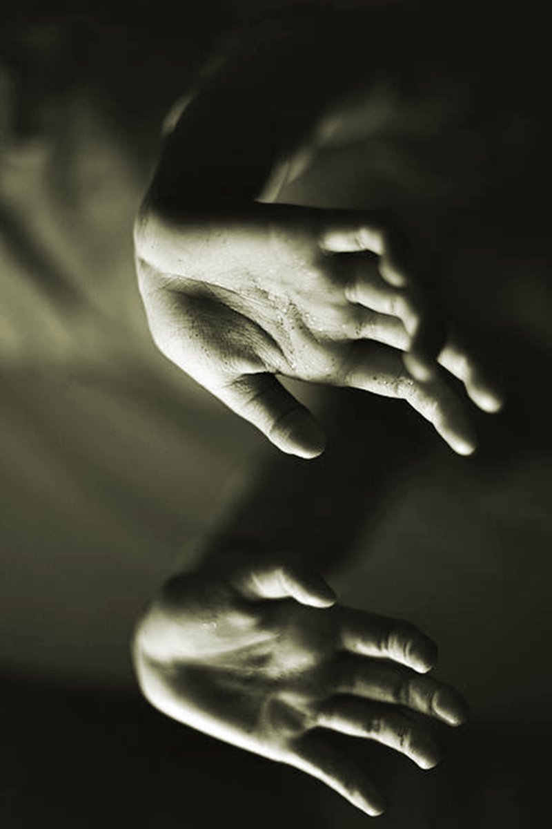 Hands. Unknown photo credits. Paolo Streito @paolo1264