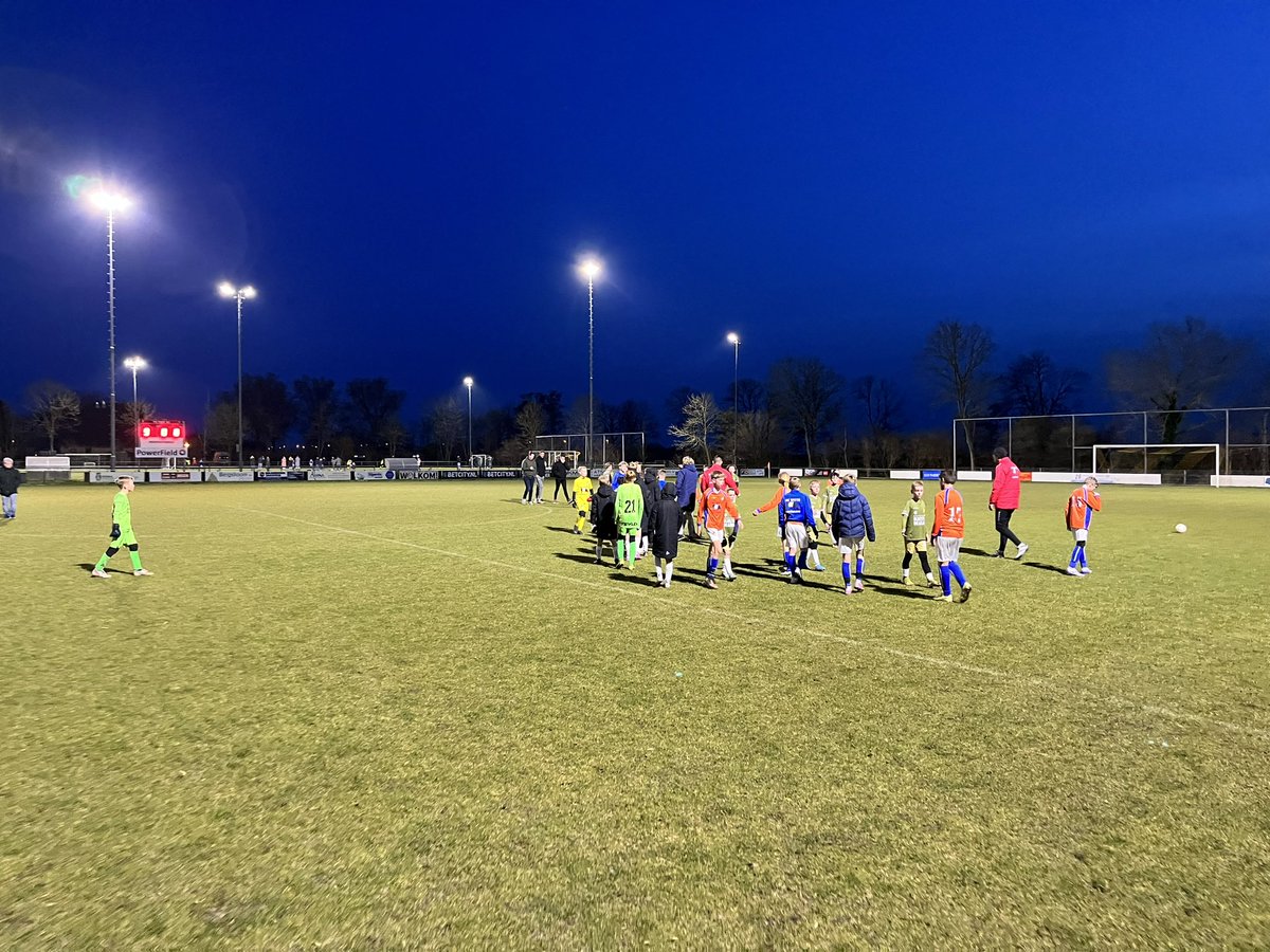 SC Cambuur Jeugdopleiding on Twitter: "Vanavond heeft SC Cambuur O12 geoefend tegen ONS Sneek ...