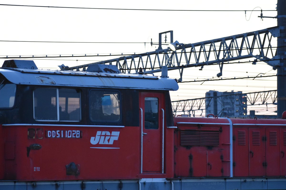 吹田機関区EF200-901 on Twitter: "愛知機関区DD51.DE10廃車解体#N#既に台枠.デッキだけとなった1801号機と1028号機DE10-1562"
