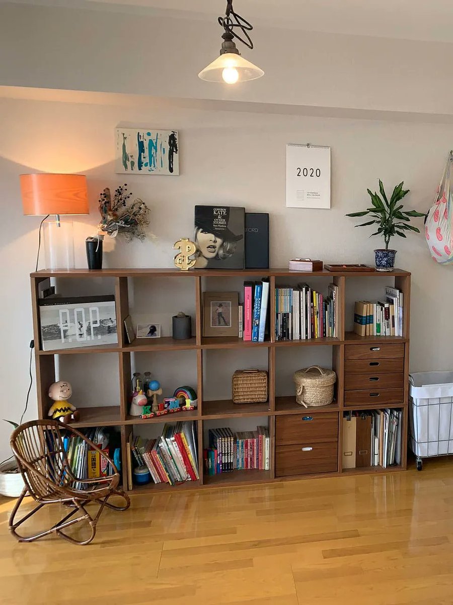 GINZA on Twitter: "【おしゃれな部屋をSNAP】主役は、風通しと光。家族が帰りたくなる居心地のいい暮らしを求めて https://ginzamag.com/lifestyle ...