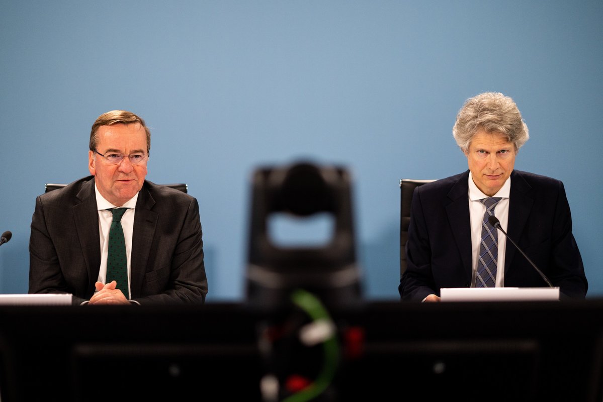 Verteidigungsministerium on Twitter: Verteidigungsministerium on Twitter: