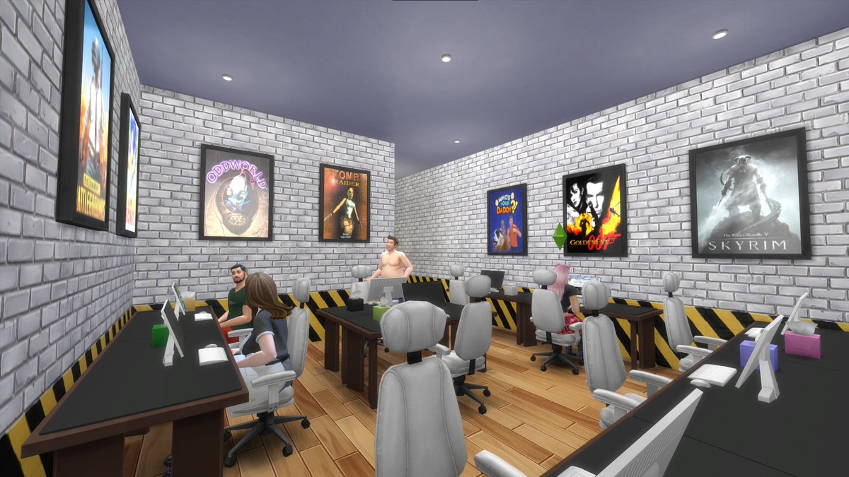 DonTheChonk on Twitter: "New LAN room is a big hit in the Big House"