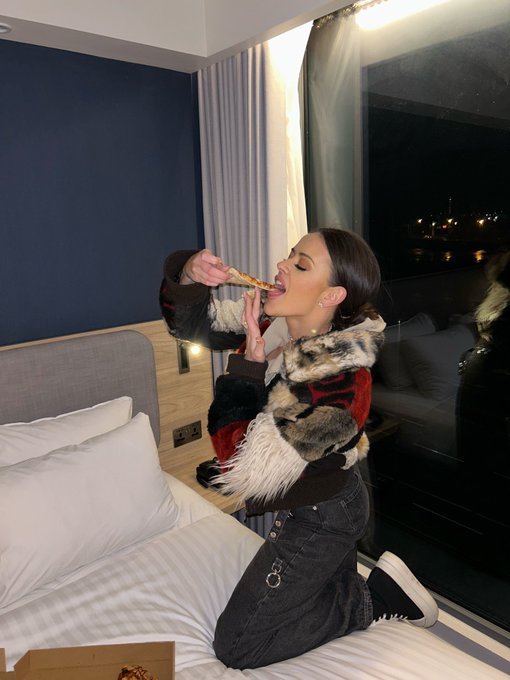 TW Pornstars - BROOK AMELIA WRIGHT. Pictures and videos from Twitter.