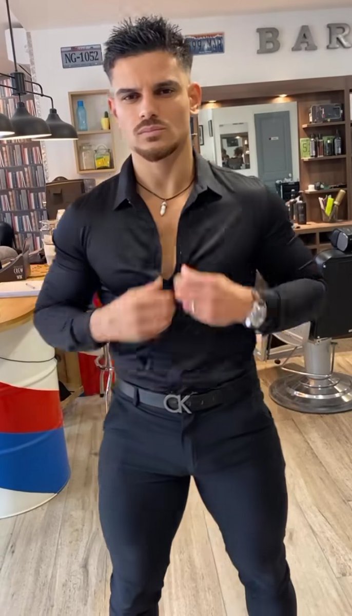 Jerry Hernandez on Twitter: "No mamen que rico el vato del Instagram...culote con ganas de ...