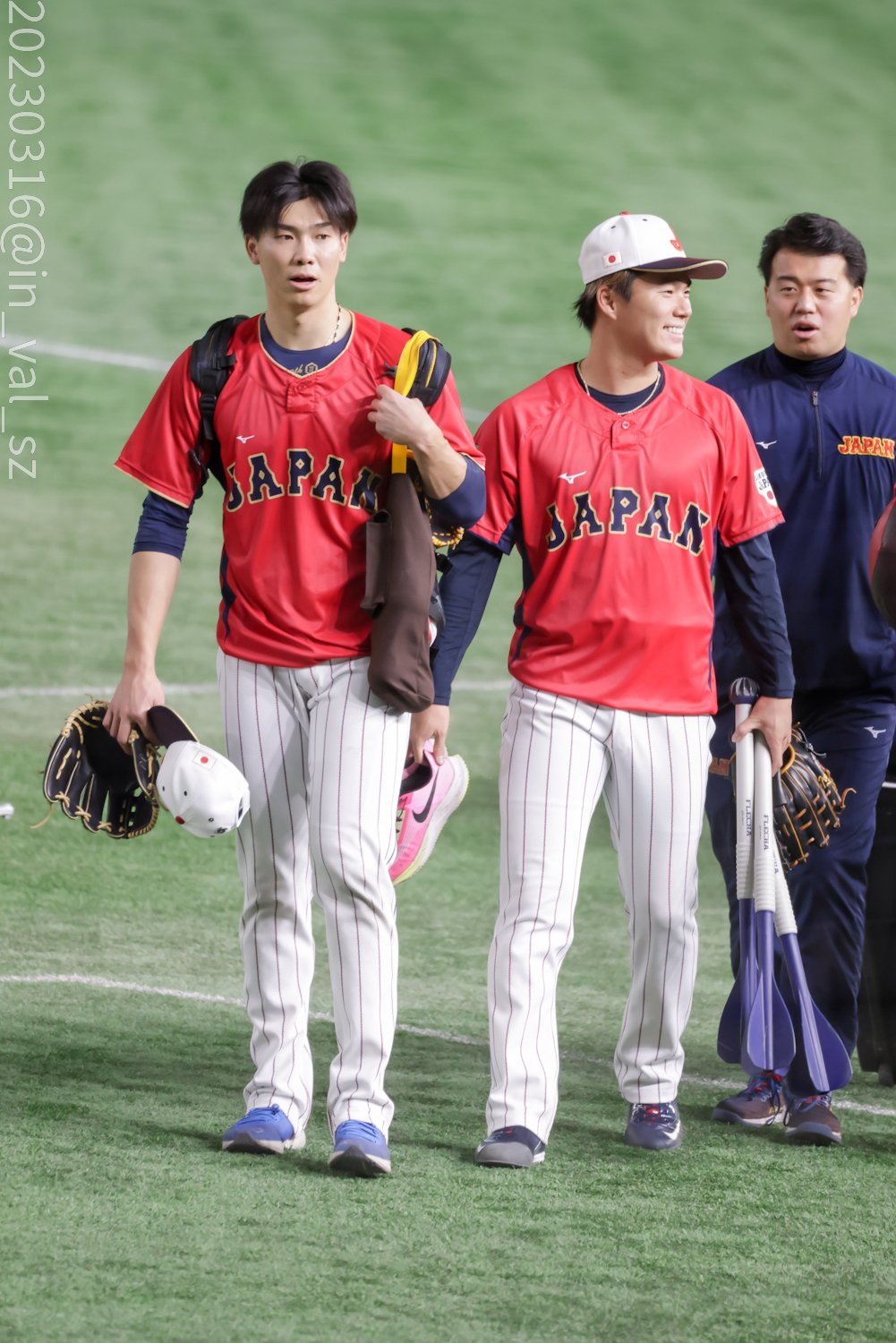 すず on Twitter: "にこにこ由伸くん #WorldBaseballClassic #WBC2023 #20230316東京 #山本由伸 #湯浅京己 https://t.co ...