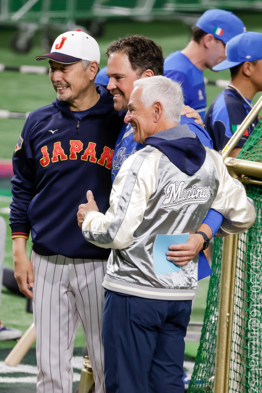 すず on Twitter: "なんという豪華な顔ぶれ そしてバレンタインさんマリーンズのジャンパー #WorldBaseballClassic #WBC2023 #20230316東京 ...