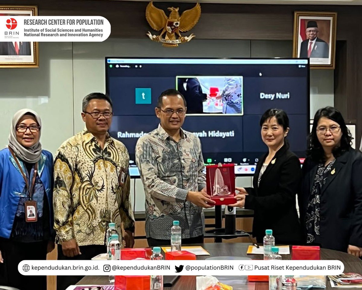 Pusat Riset Kependudukan BRIN on Twitter: "Prof. Dr. Najib Burhani (Head of IPSH) and Dr. Nawawi ...