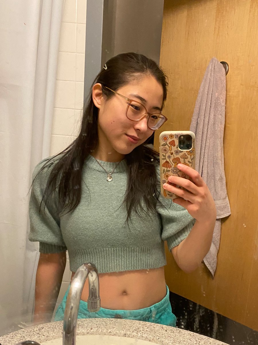 Vanessa Sun 😷 on Twitter: "Start of the pandemic vs 3 years later (still a pandemic)"