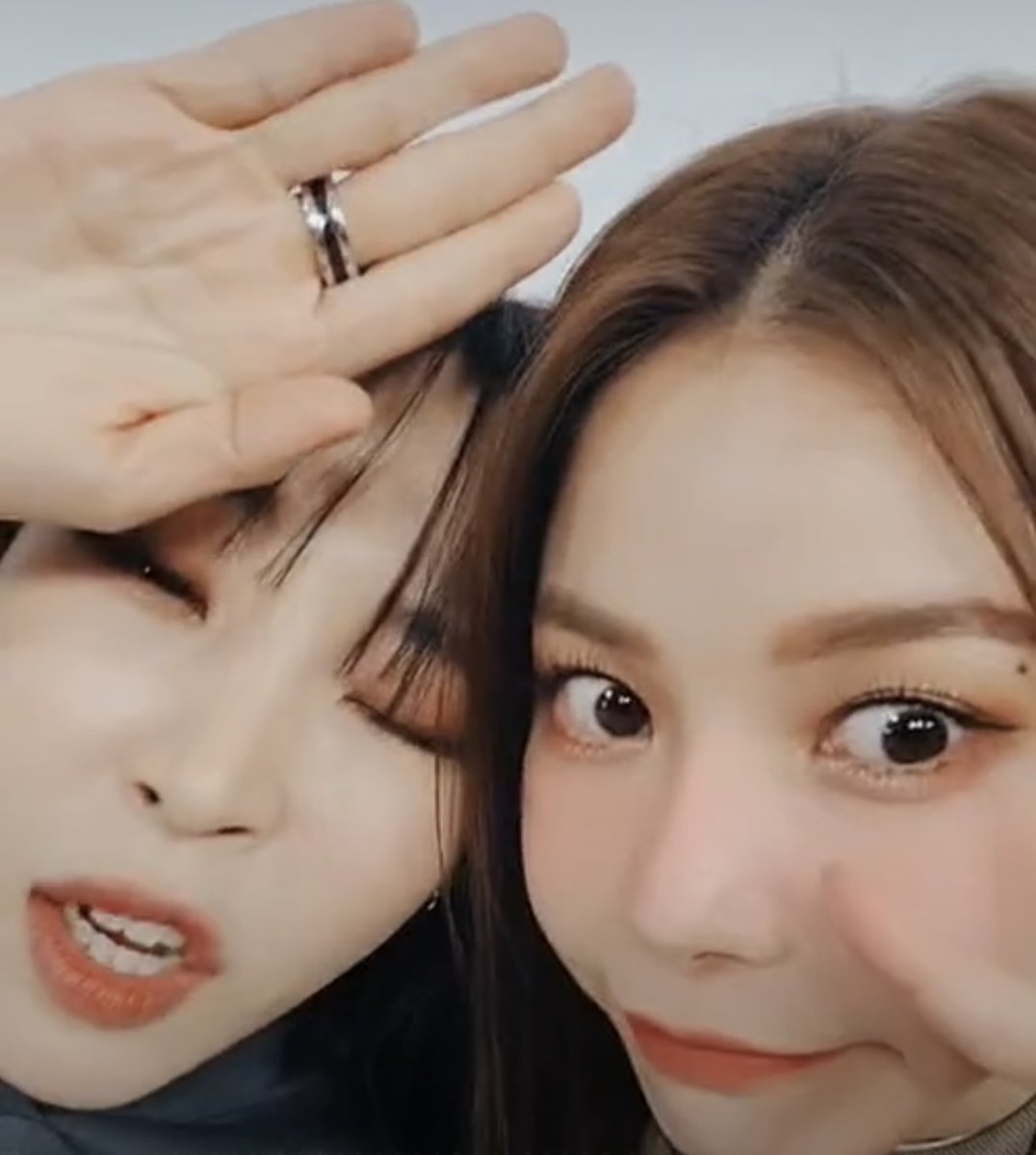 2ndAccount on Twitter: "RT @soleilbyul: moonsun"