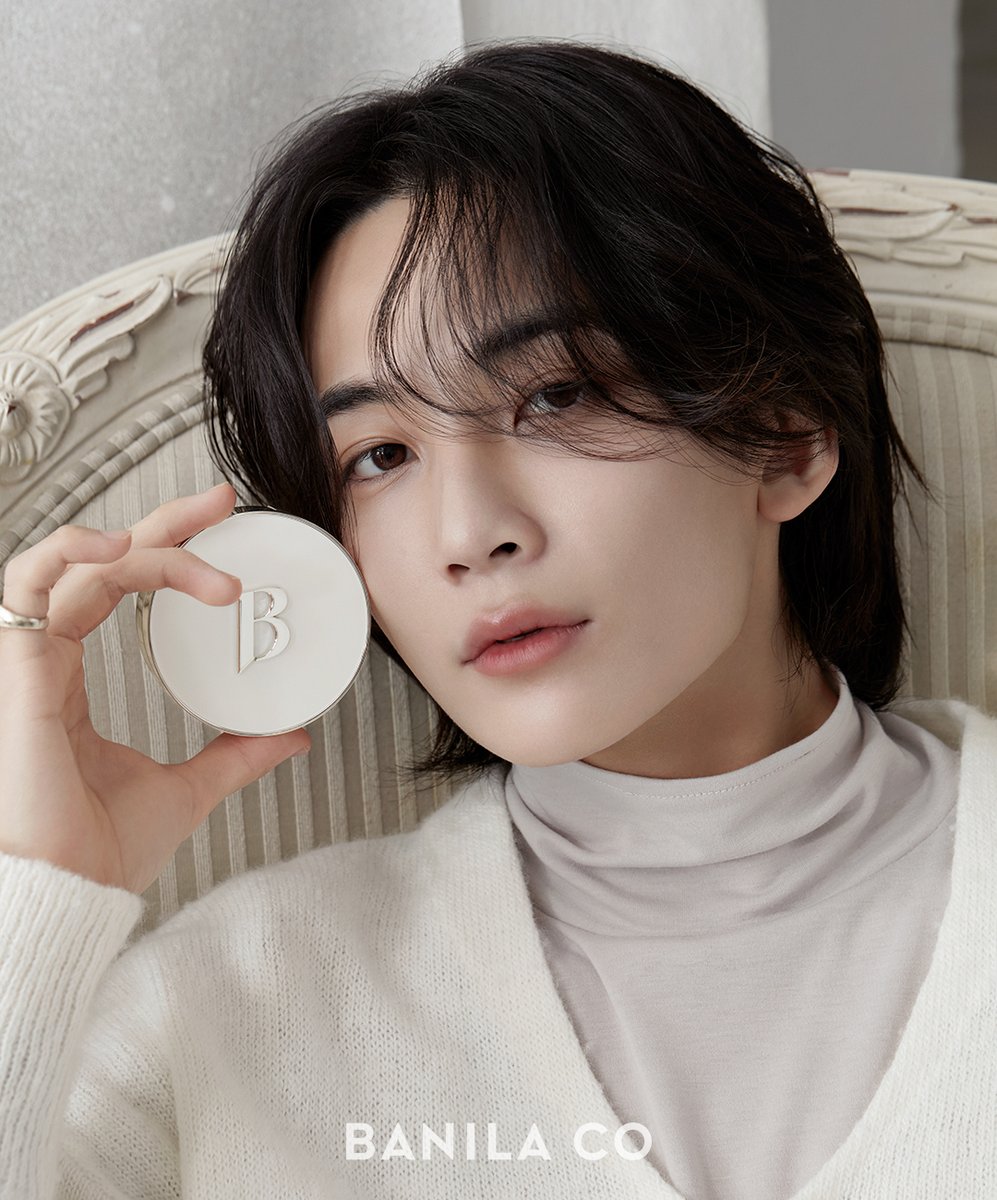 바닐라코 on Twitter: "#바닐라코 #화이트쿠션 의 NEW 컬러가 출시되었어요! 🤍 가장 밝은 피부톤들을 위한 17호 페어 🤍 21호는 밝고 23호는 어두운 뉴트럴 ...