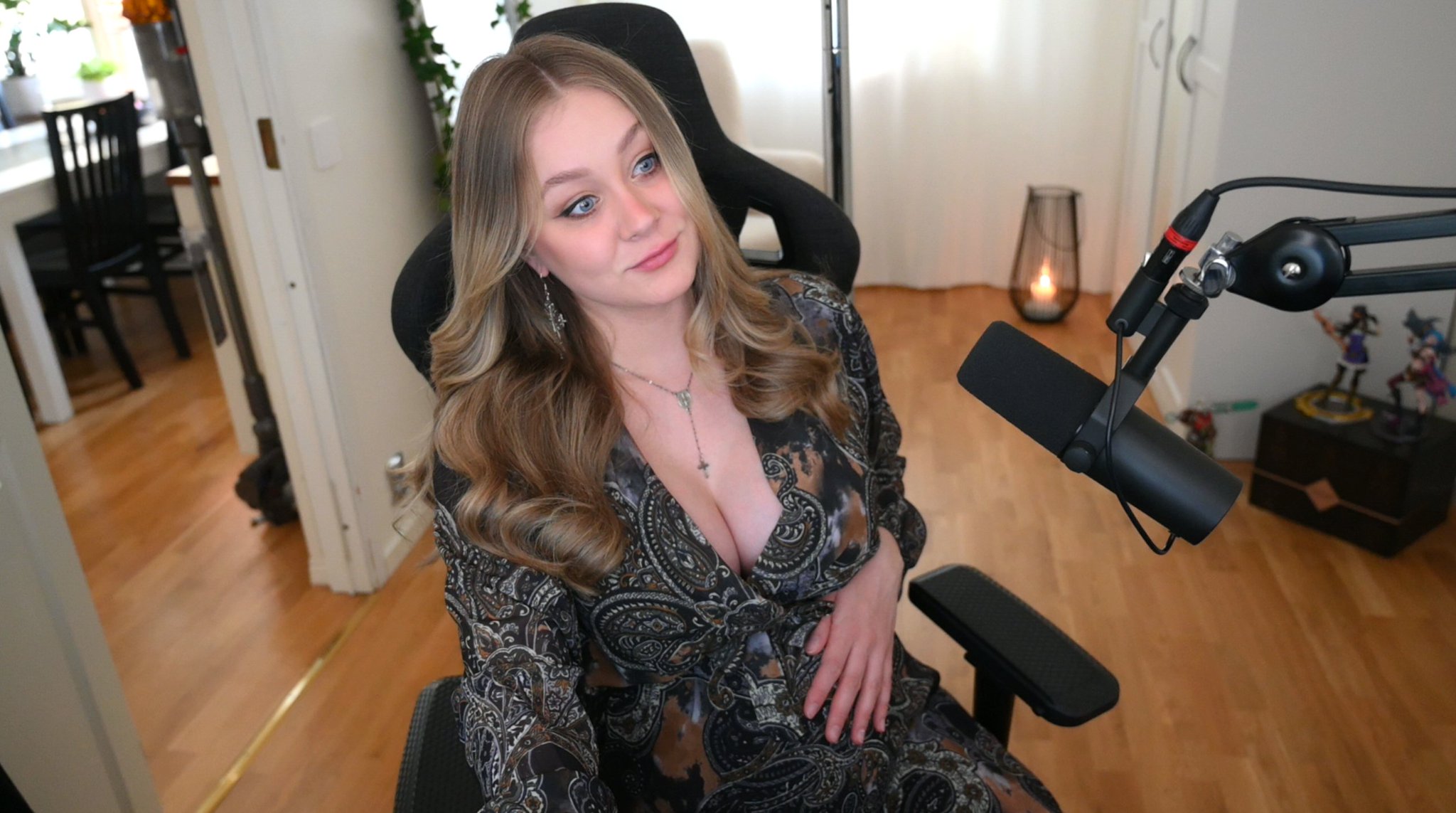 Kandyland on Twitter: "Baby is fully developed and could arrive at any second now 🐮 almost all ...