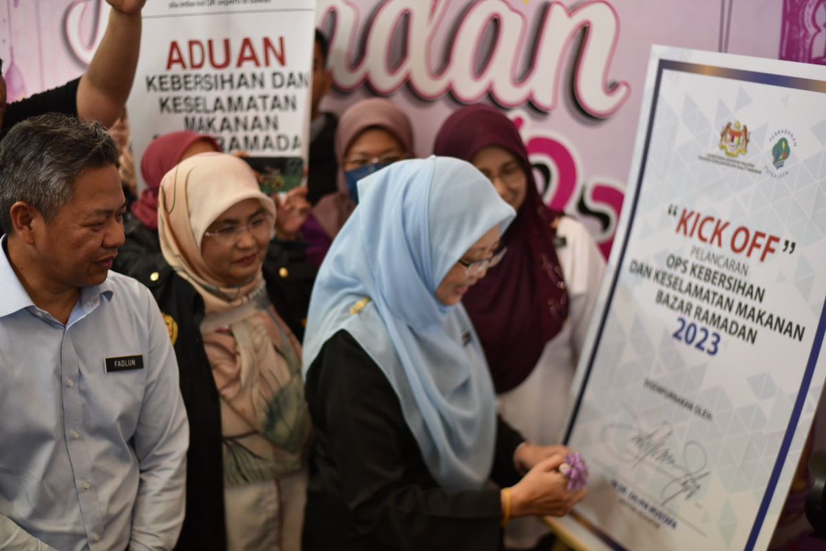 KKMalaysia🇲🇾😷 on Twitter: "YB @DrZalihaMustafa , Menteri Kesihatan telah mengadakan tinjauan ke ...