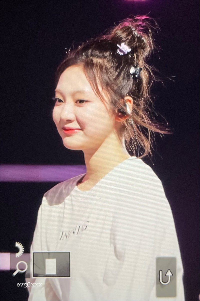 에스파 손민수 on Twitter: "#닝닝 230316 HYPERLINE 콘서트 착장 ⍣ 산리오 산리오 미니 헤어클립 세트 - 쿠로미 ﹗⃝9,300 won https ...