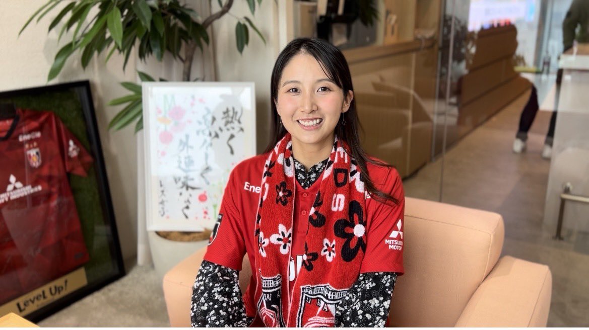 ただの赤字の女子ちゃんねる(レッズ応援) On Twitter レッズサポひろかさんにお話し伺いました。全国各地に参戦、1人でも参戦して声を上げる。ほんとにとても熱く凛々しい素敵なレッズ