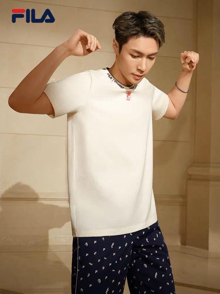 兴欣💜Forever🐚@layzhang on Twitter: "230317 FILA Taobao : @layzhang #Yixing #อี้ชิง FILA x ETUDES"