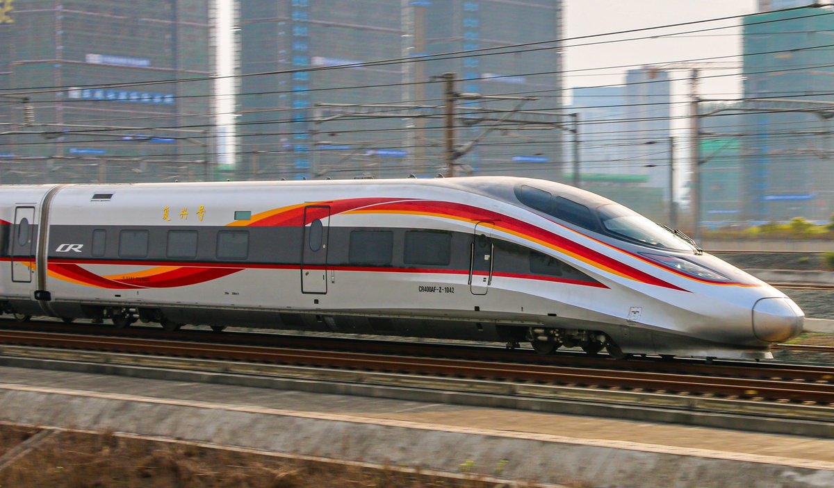 Yi-0v0🍭「襄渝线上の大脸猫」 on Twitter: "CR中国鉄路CR400AF-Z型高速动车组！#いいねした鉄道ファン全員フォローする #鉄道撮影 #鉄道 #中国鉄道"