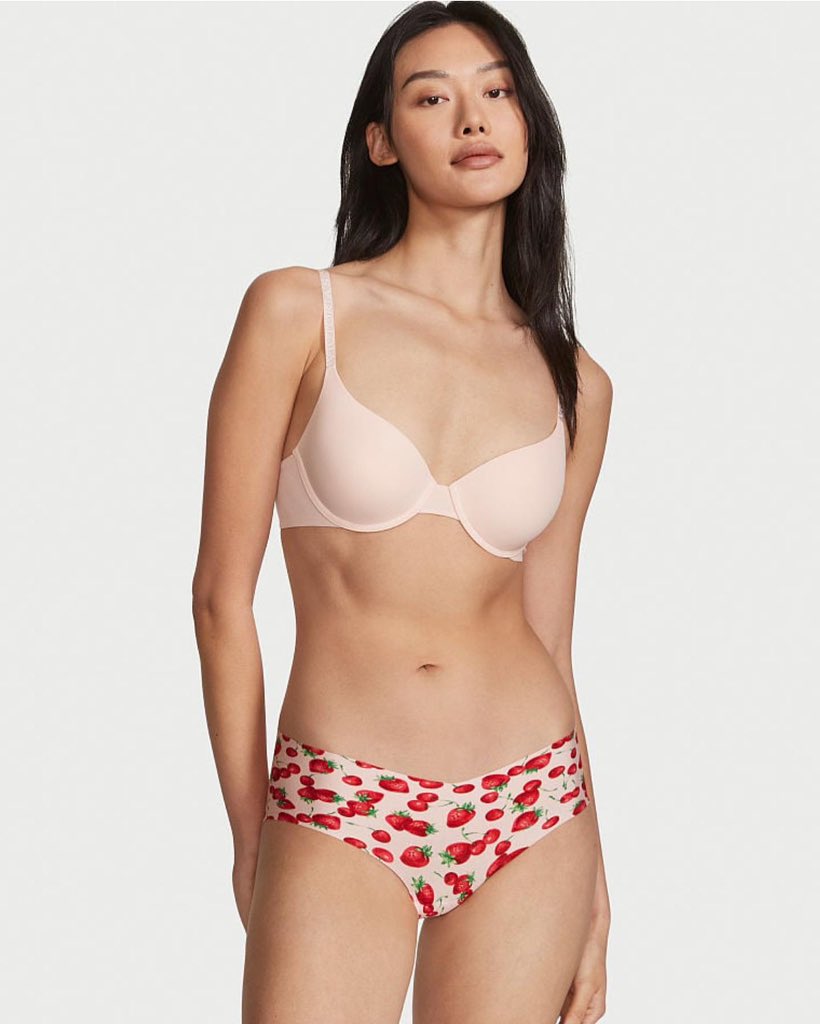 Victoria's Secret on Twitter: "New : Jessie Li Wang for VS"