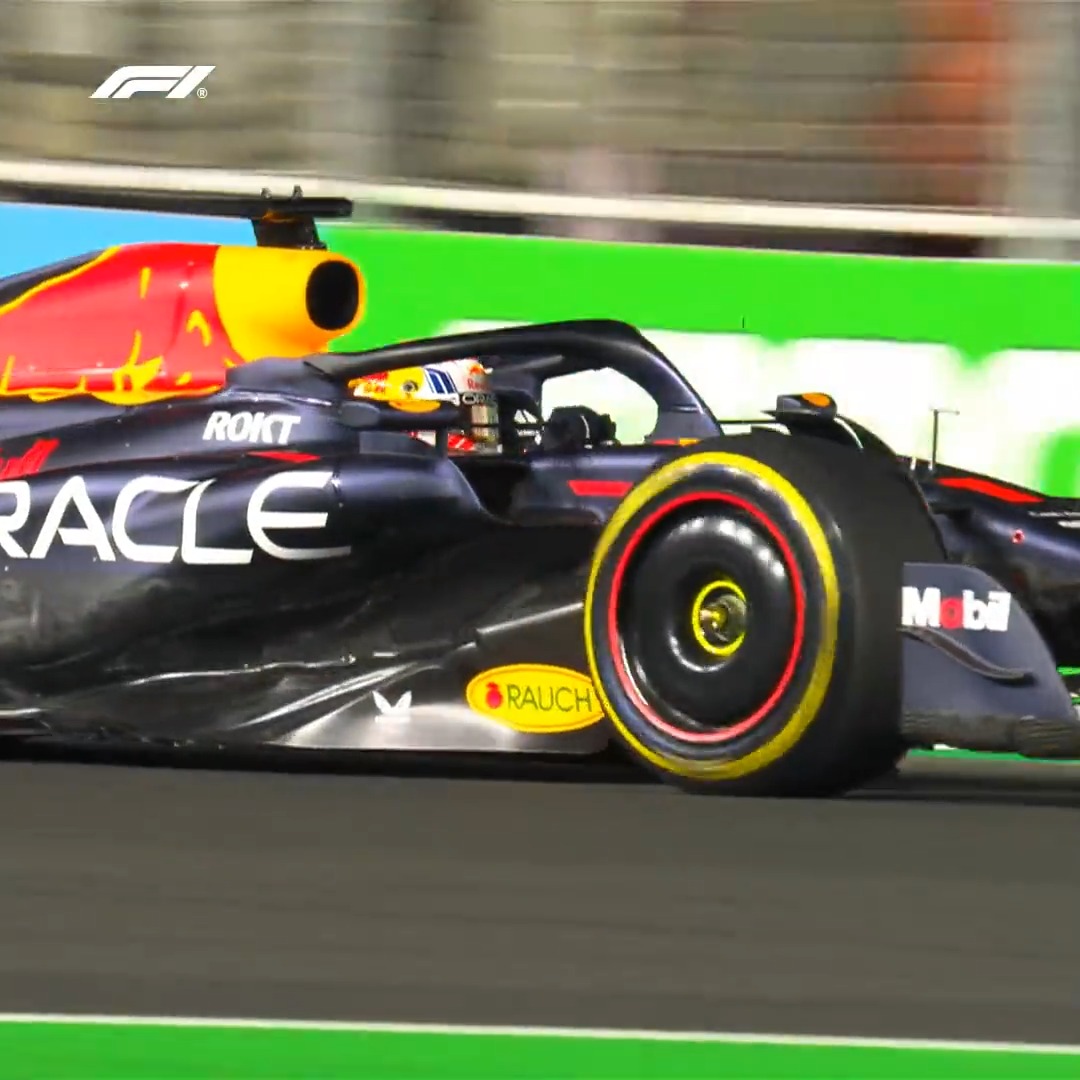 Formula 1 on Twitter: "Max sets hearts racing with this EXTREMELY close brush of the wall 😅 # ...