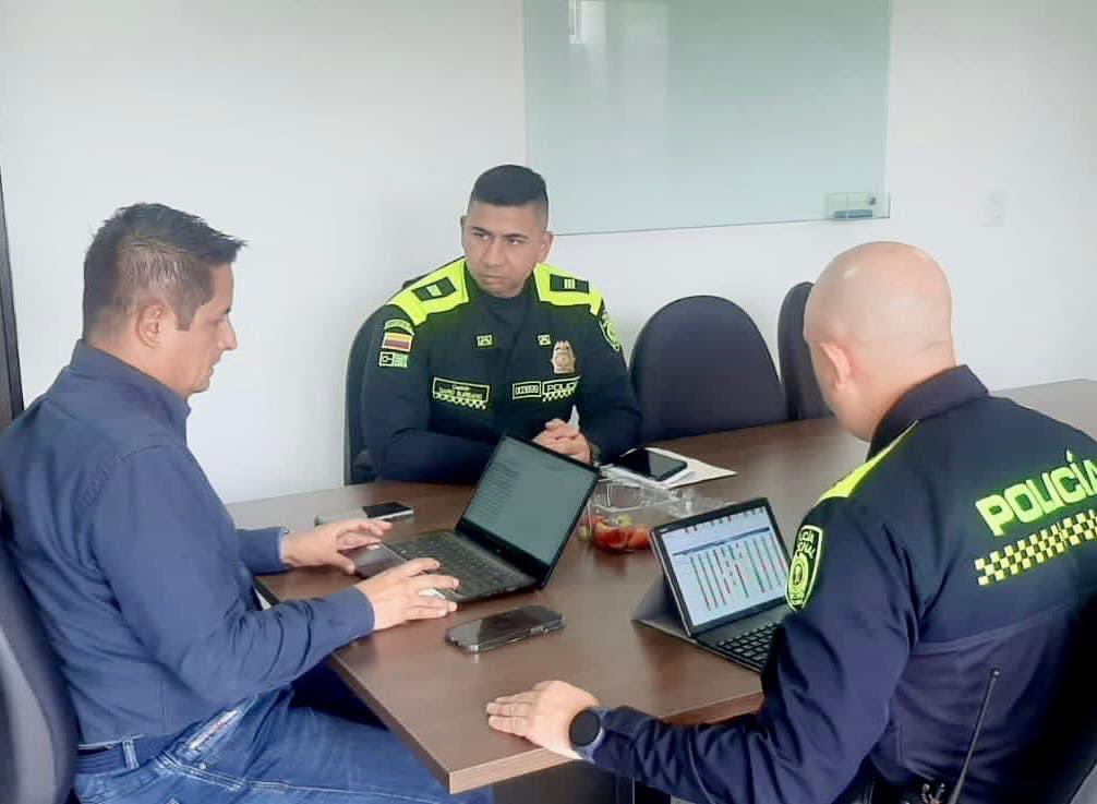 Alcaldía De Girón On Twitter Secretario De Seguridad My Juan Carlos