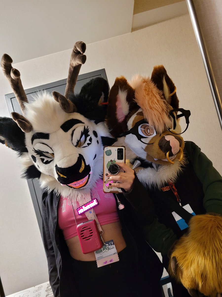 Snazzy 🔜 TTFC on Twitter: "RT @lichendeer: Babes tbh @magentamutt"