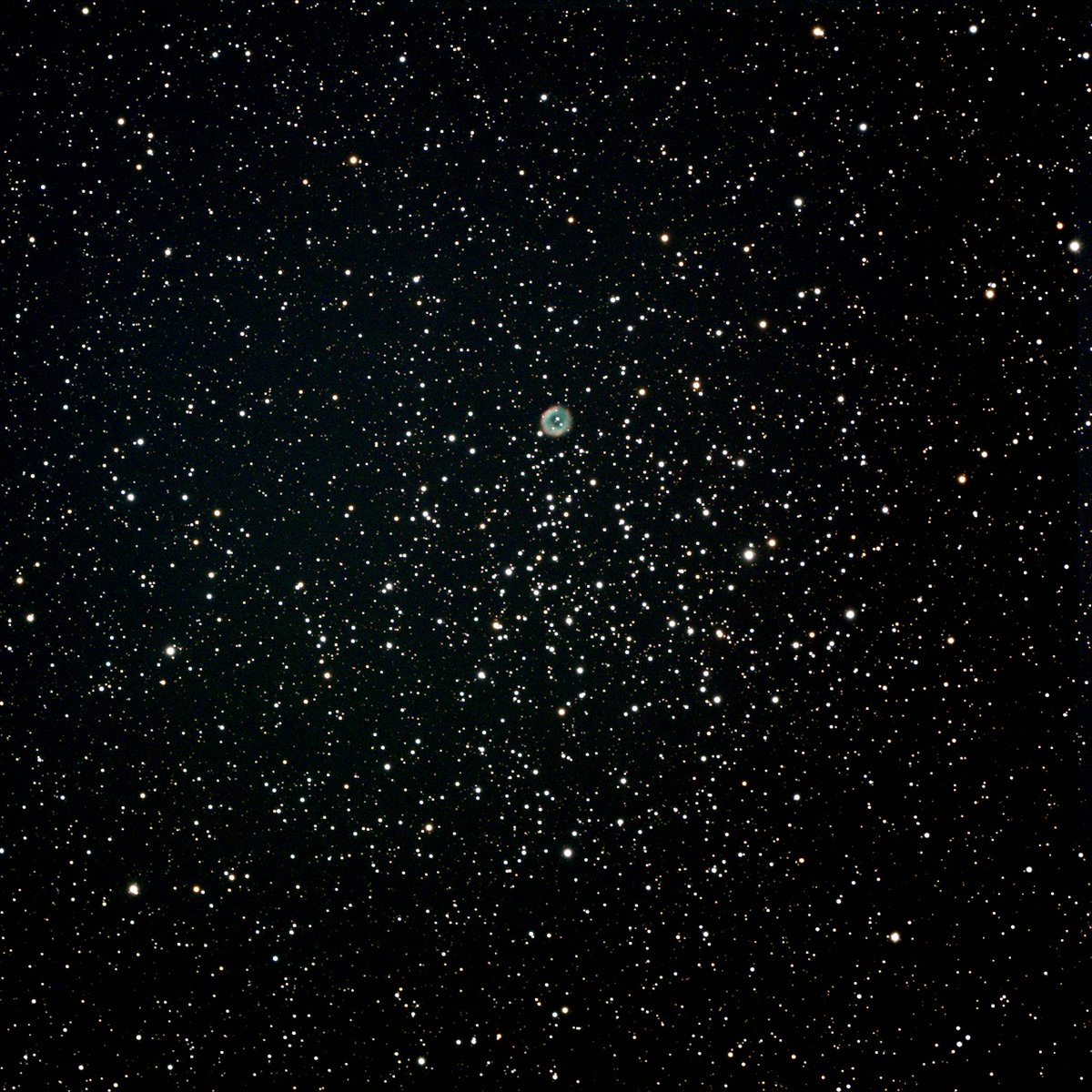 Skymaps.com on Twitter: "Messier 46 (M46) is a lovely open star cluster located near Sirius, the ...