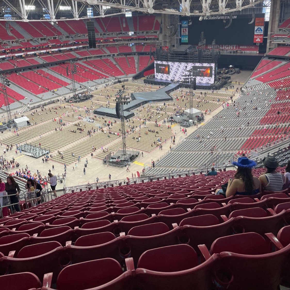 Stage View Of Crowd Taylor Swift