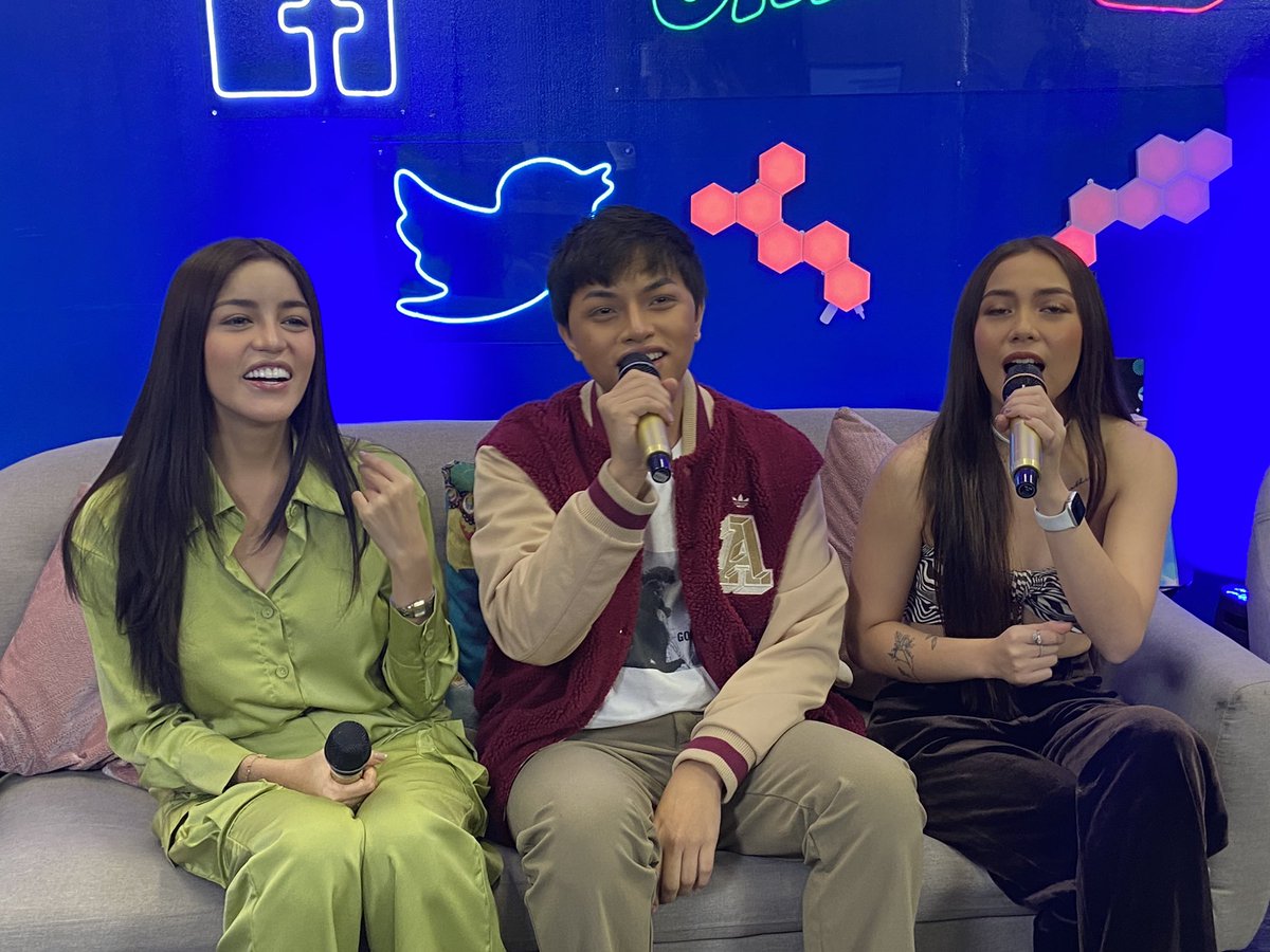 It's Showtime on Twitter: "🫶🏼 Showtime Online Ü na kasama ang squad for today’s vidyow, ANNE ...