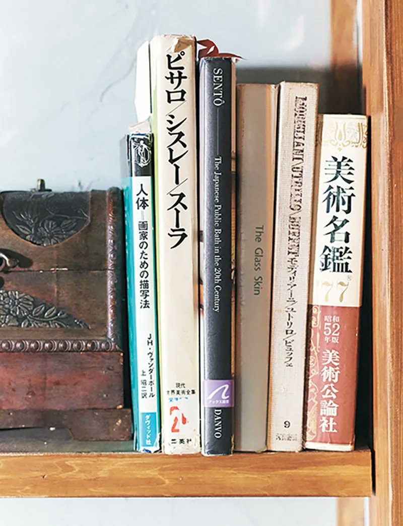 GINZA on Twitter: "『夕暮れに、手をつなぐ』の下宿先に潜入。空豆と音が暮らす場所https://ginzamag.com/culture/soramame_oto/…"