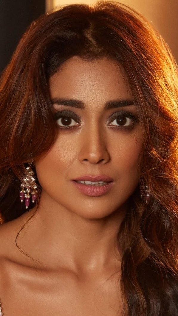 𝙰𝙲𝚃𝚁𝙴𝚂𝚂 𝙰𝙳𝙼𝙸𝚁𝙴𝚁 2.0 ️‍🔥 on Twitter: "Shriya Saran Cleavage 🥵🤤 https://t.co/CJwtJ6rhjc" / Twitter