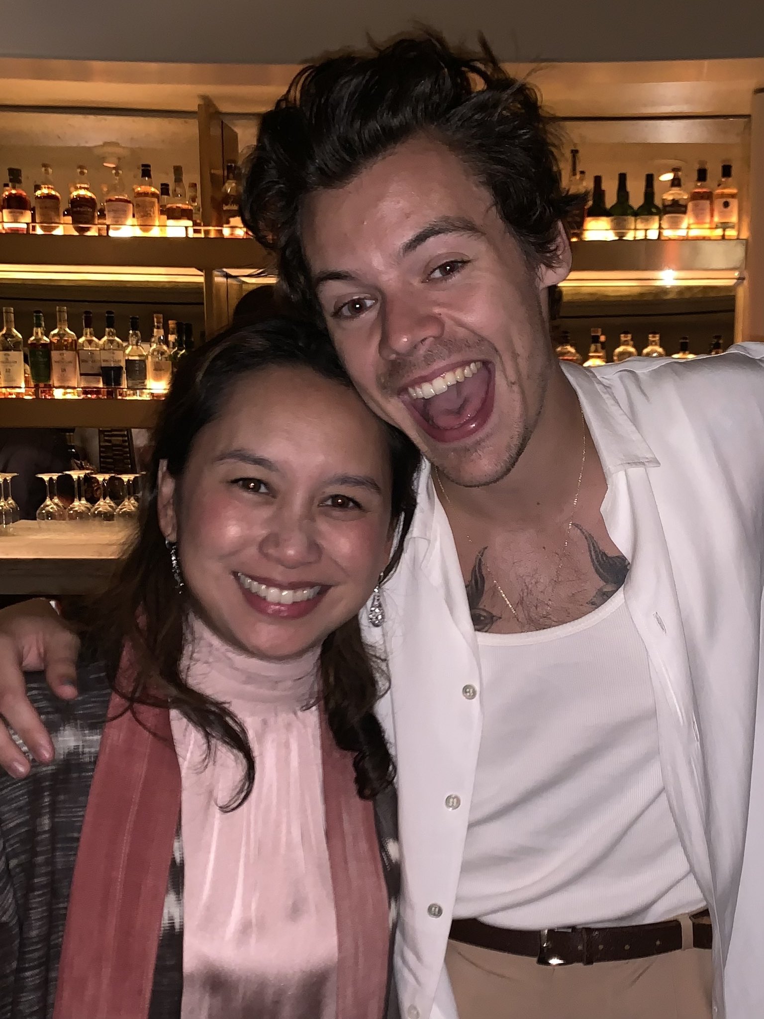 Roslyn Pineda on Twitter: "In Chicago, Bella greeted @liampayne happy bday so he carried her ...