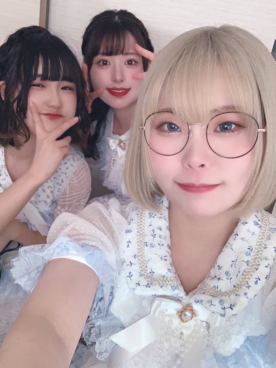 しらたまちゃんキミニハネ🐈🥚 On Twitter 外は寒いけど41に向けて 汗だくでがんばってきたよ〜🔥 りりあやのが映り込んできたショット🤳