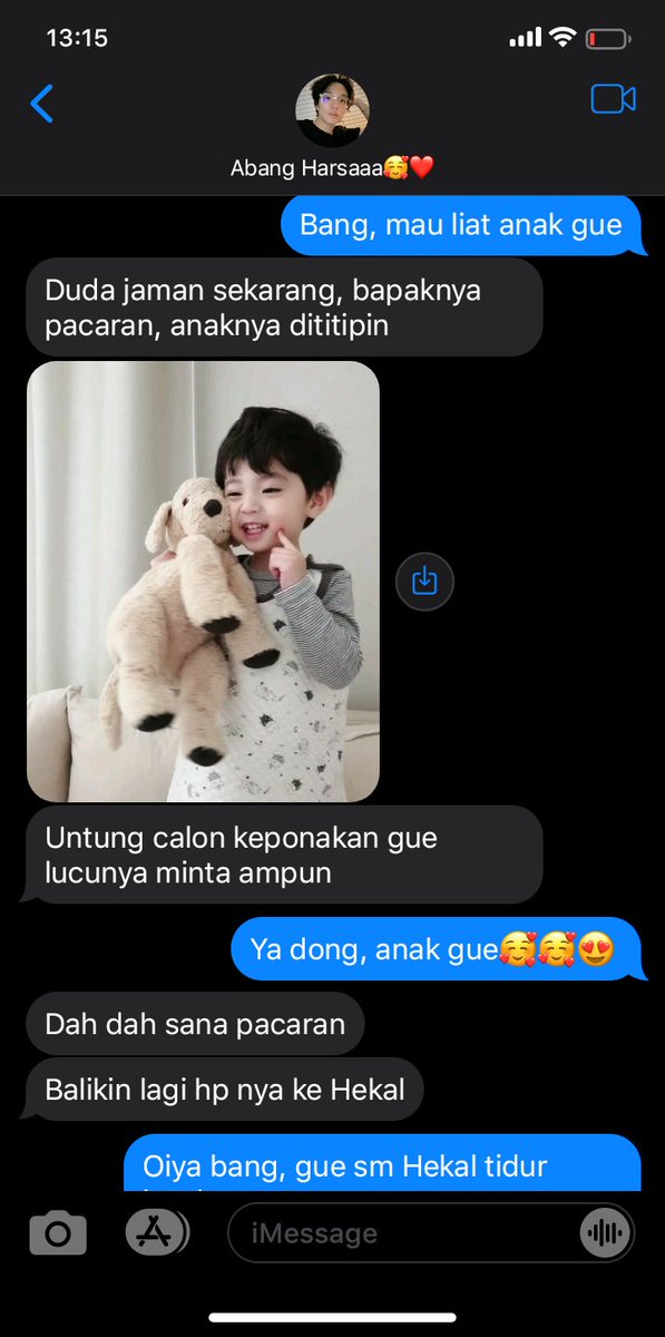 iaa, lg naskahan💤 on Twitter: "Cium dikit🤏🏻"