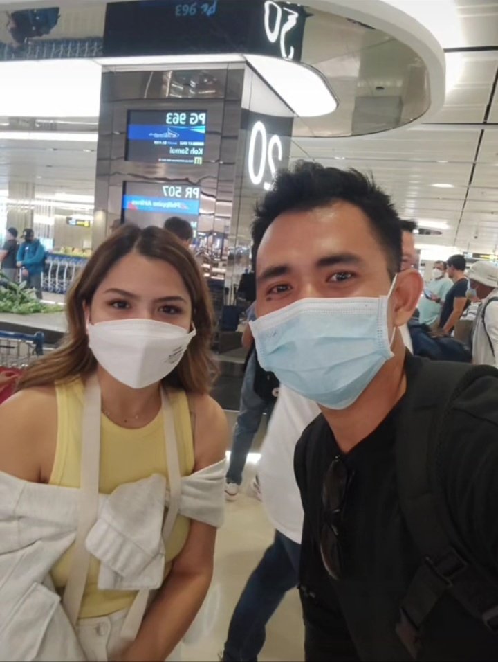 saranghaeKdLex🇸🇬 on Twitter: "RT @pearlyofkdlex: Alexa and Tita Dina at airport with cv WELCOME ...