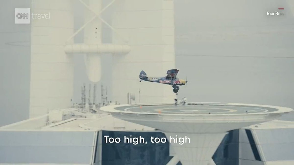 Pilot makes first-ever plane landing on Burj Al Arab helipad. https://t ...