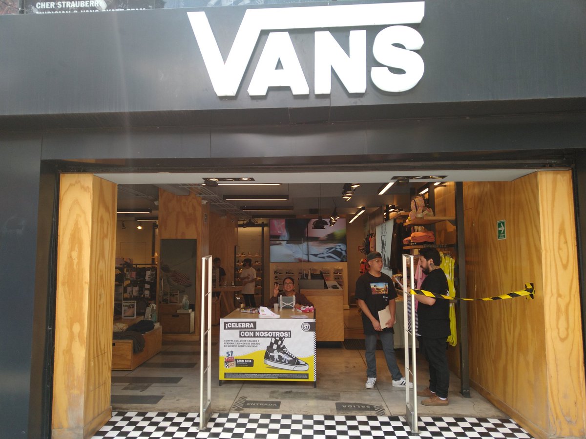 The Raz 💬 on Twitter: "RT @reptilektrikz: Vengan a celebrar y personalizar su calzado en las ...