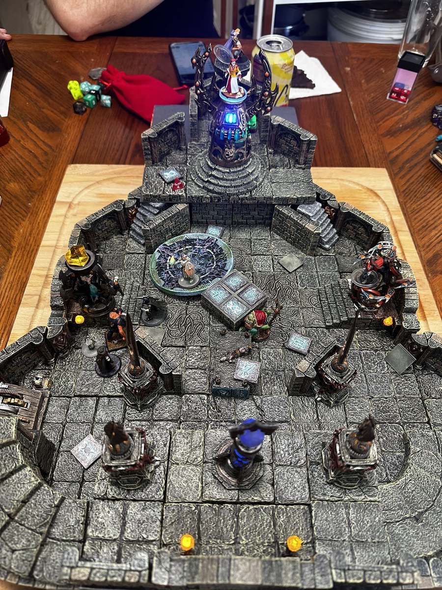 Dwarven Forge on Twitter: "RT @EmperorMSK: A puzzle fight vs a fallen ...