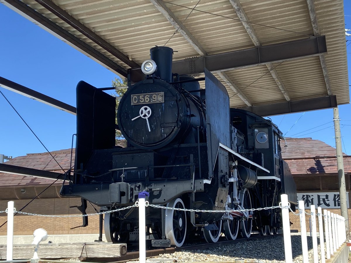 ヲキフ117 on Twitter: "『高原のポニーを訪ねて（静態保存機）』③C56-96号機も、小海線を最後の職場として現役引退した後、野辺山高原SLホテルの先頭に立って保存されていたが ...