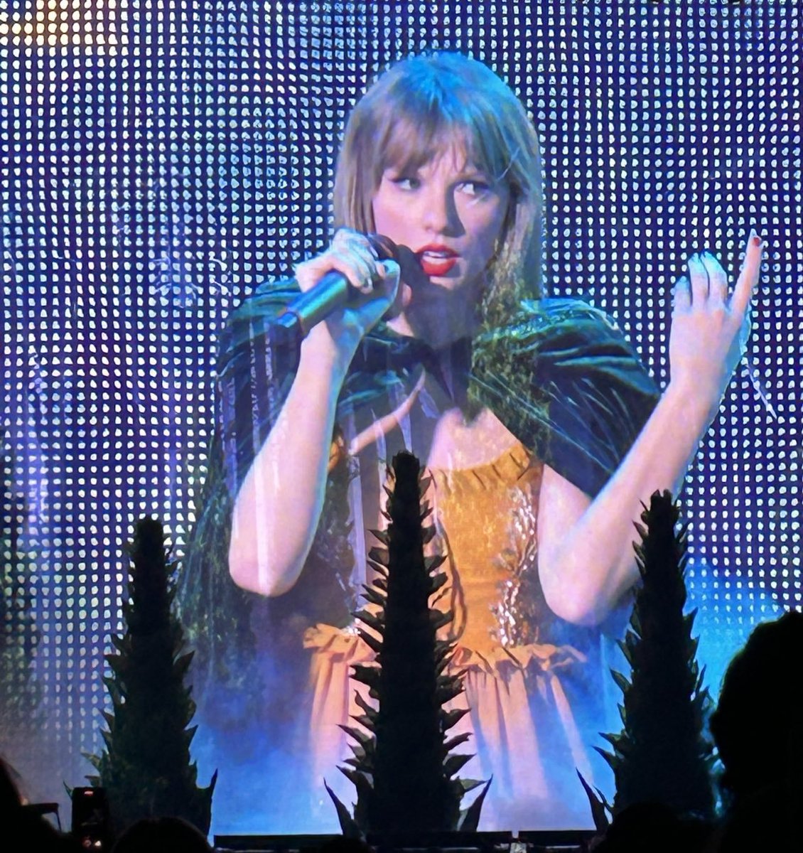 Taylor Swift Brasil 🕰 On Twitter Perfeita Foto De Taylor Durante